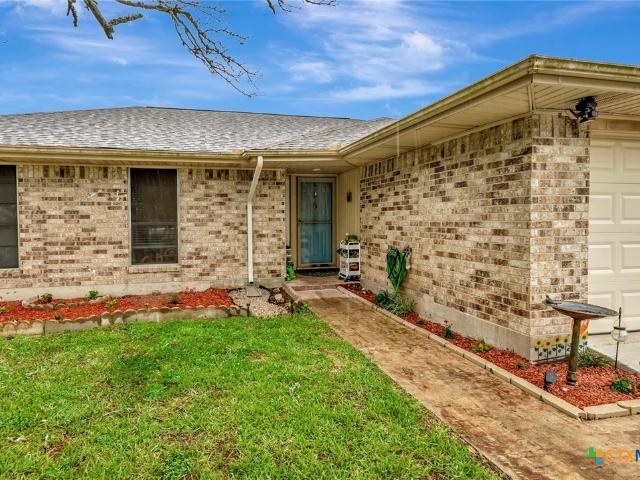 401 Viking St, Victoria, TX 77905 | MLS #611379 | Compass