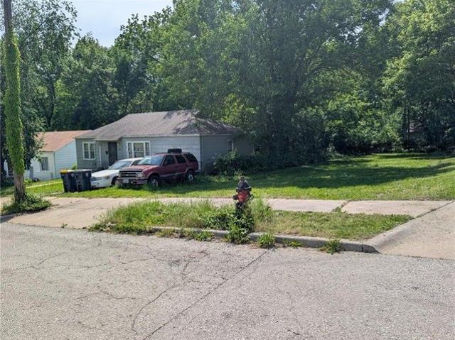 4024 Myrtle Ave, Kansas City, MO 64130