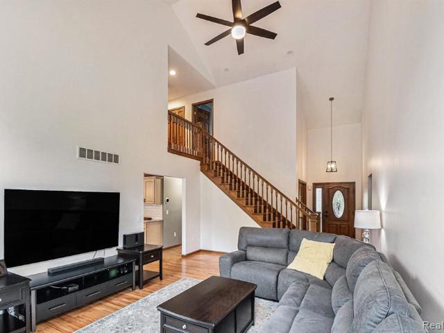 4024 AUSTIN Court
