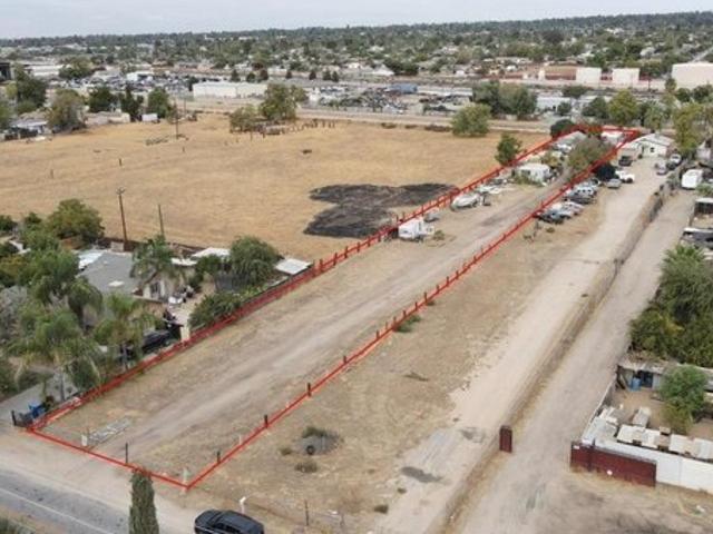 4024 Deacon Ave, Bakersfield, CA 93307
