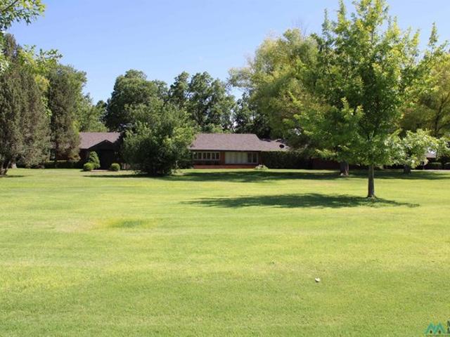 4024 S Spring Loop, Roswell, NM 88203