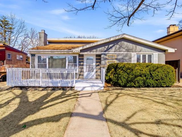 4024 W 106th St, Oak Lawn, IL 60453