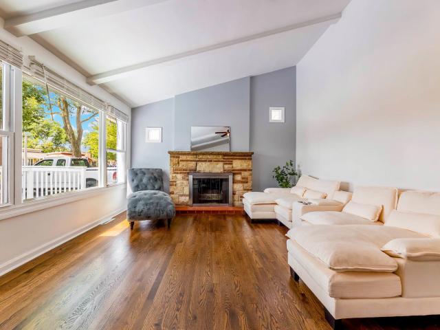 4024 W 106th Street