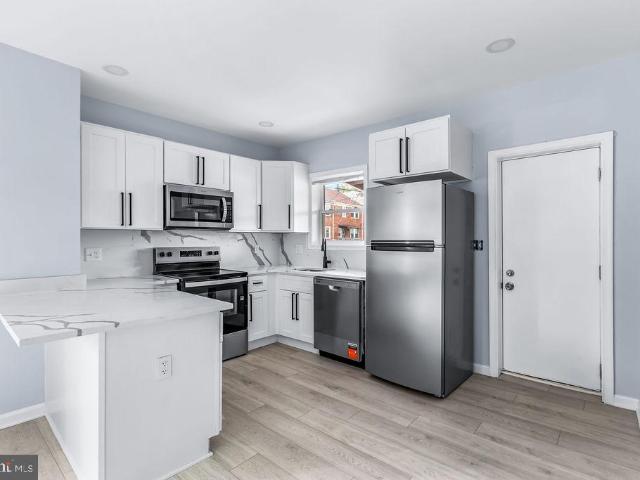 4024 Woodridge Road