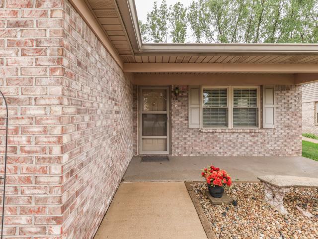 4025 Oak Trail Drive