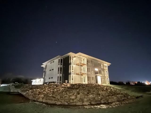4025 Cedar Heights Dr Apt 4, Cedar Falls, IA 50613