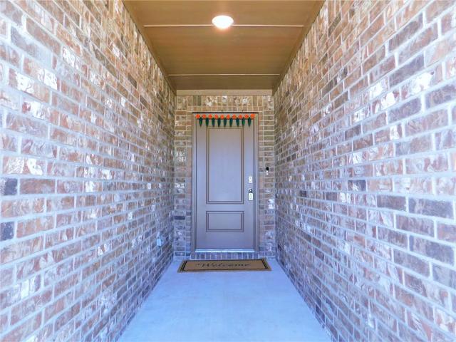 4025 Huntington Drive