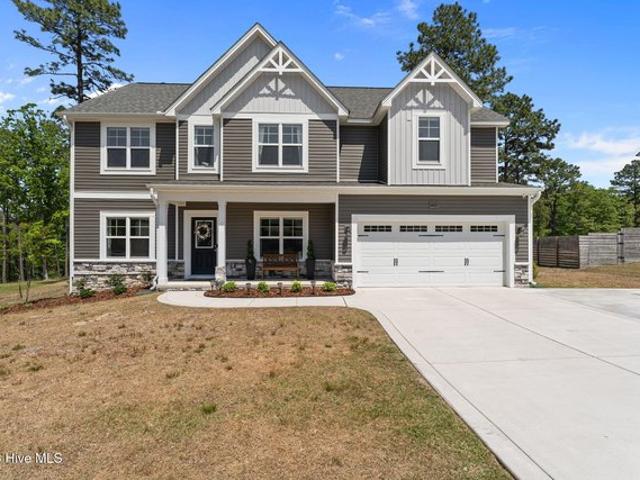 4025 Silver Ln, West End, NC 27376