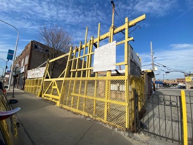 4025 W Montrose Ave, Chicago, IL 60641 | MLS #12310