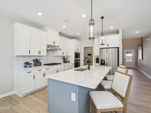 4025 Wesley Chapel Way