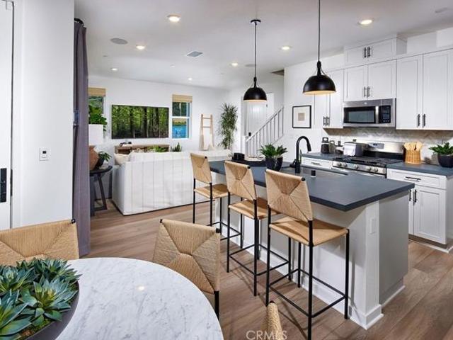 4026 Spring Ln, Corona, CA 92883