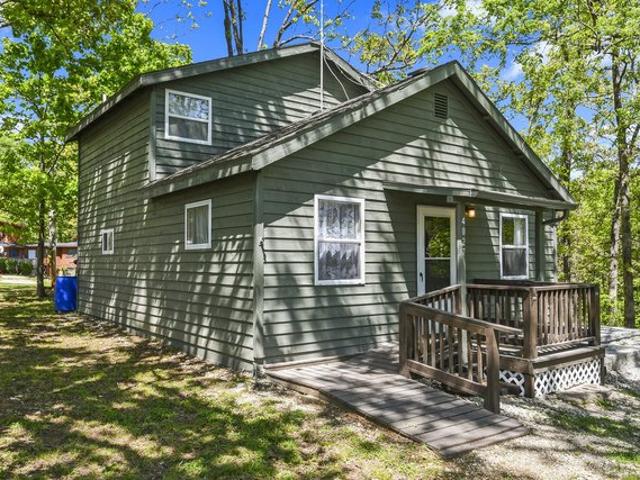 4027 Buckeye Rd, Merriam Woods, MO 65740