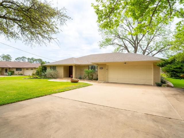 4027 Dakota Trail, Granbury, TX 76048 | MLS #21196 | Compass