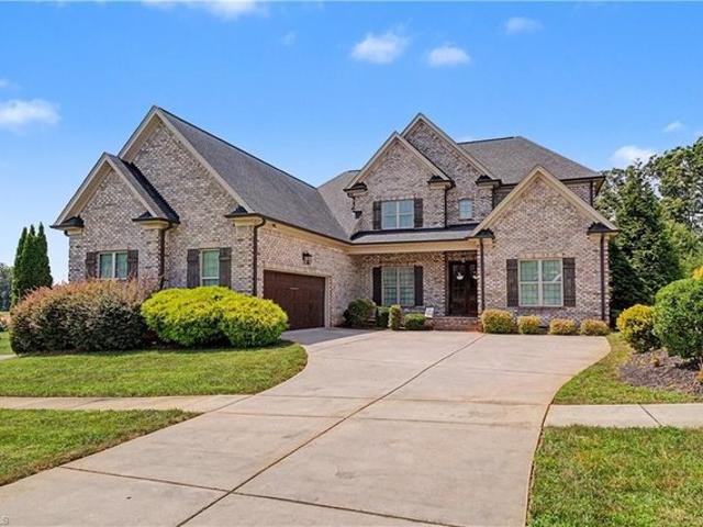 4027 Ridgeline Dr, Kernersville, NC 27284
