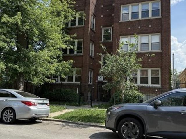 4027 W Crystal St Apt 2, Chicago, IL 60651