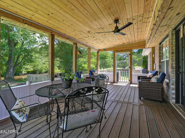 4028 Lone Wolf Circle