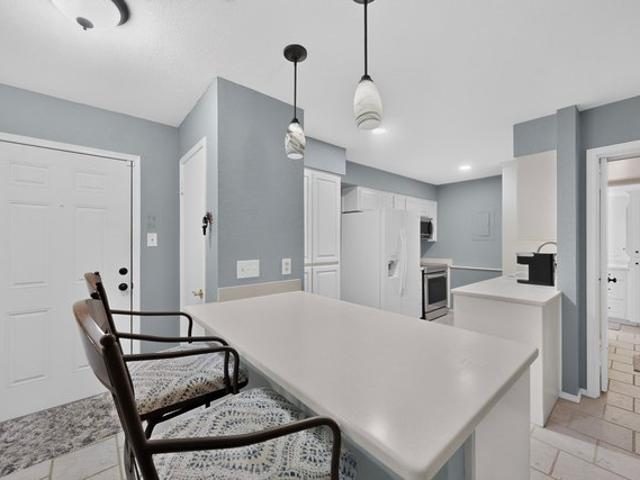4028 Ridglea Country Club Dr Apt 804, Fort Worth, TX 76126