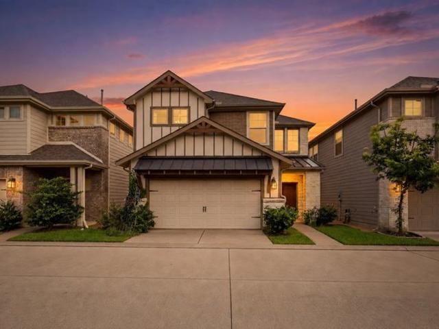 4028 Starbright St, Houston, TX 77018