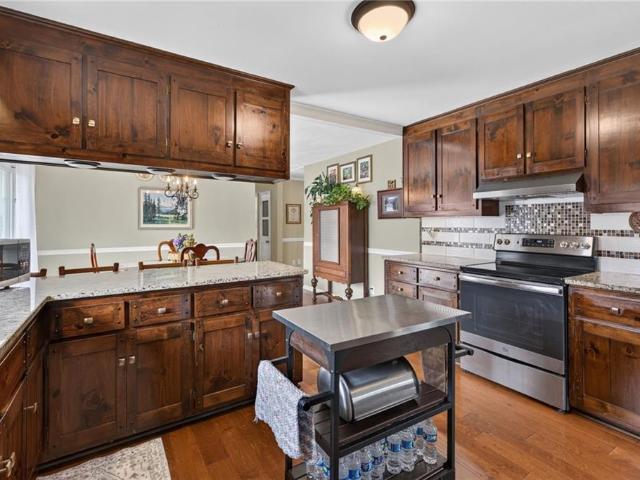 4028 Scotfield DR