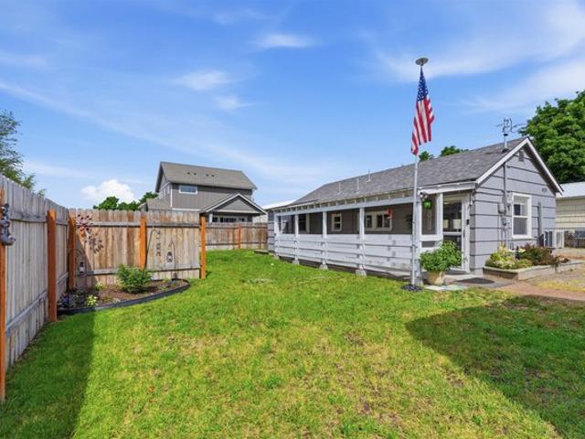 4029 N Willow Rd, Spokane, WA 99206