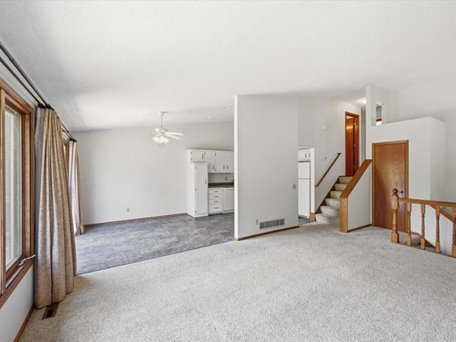 4029 Silver Lake Rd NE, Saint Anthony, MN 55421