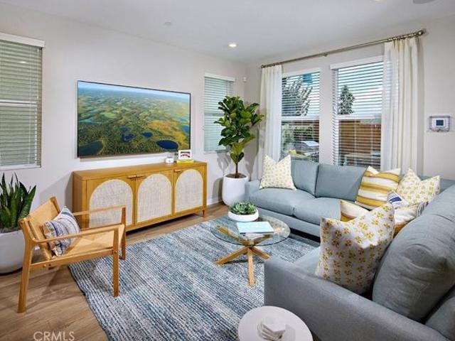 4029 Spring Ln, Corona, CA 92883