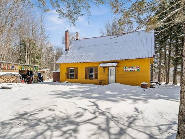 4020 N Fayston Rd, Fayston, VT 05660