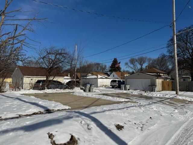 4020 N Sherman Blvd