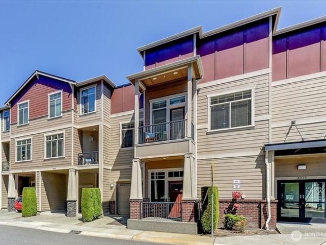 4020 NE 3rd Pl Unit B, Renton, WA 98056