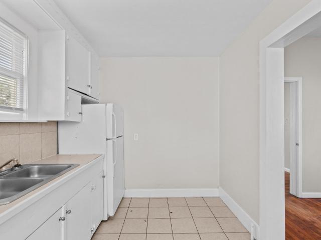 4020 Avenue O 1/2 Up