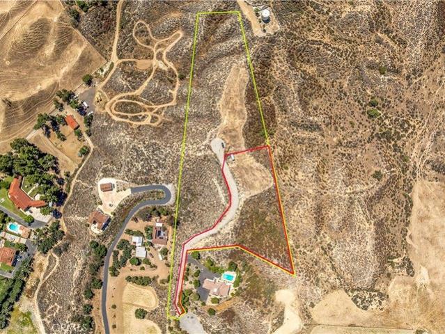 4020 Charlton Ave, Hemet, CA 92544