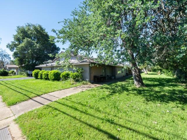 4020 Churn Creek Rd, Redding, CA 96002