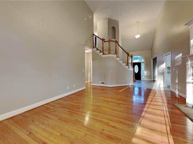 4020 Hogans Mill Lane