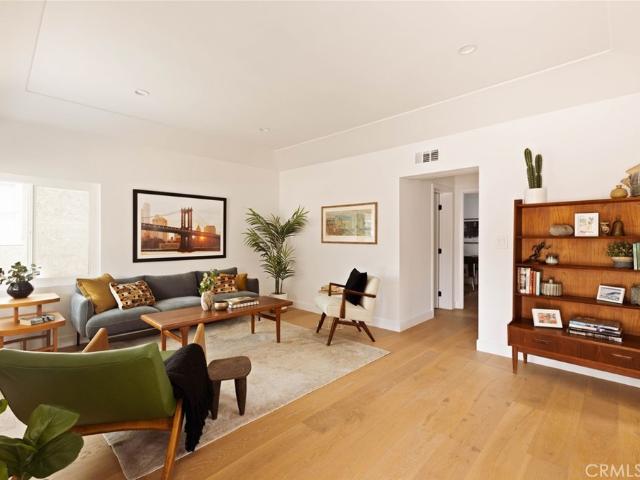 4020 W Ave 40, Los Angeles, CA 90065 | MLS #CV26070 | Compass