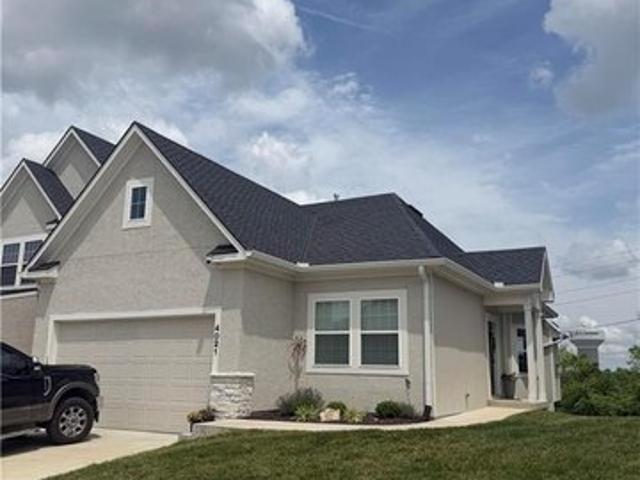 4021 NE Sagamore Dr Unit D, Lee's Summit, MO 64064