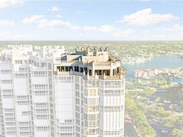 4021 Gulf Shore Blvd N Ph 11, Naples, FL 34103