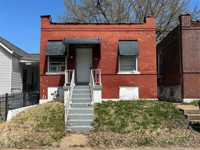 4021 Green Lea Pl, Saint Louis, MO 63107