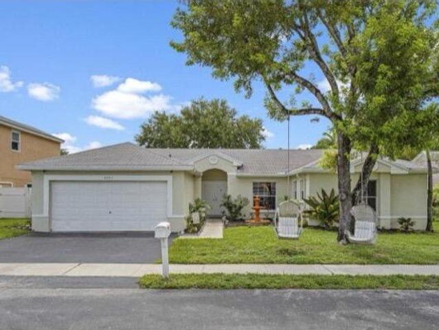 4021 SW 72nd Ter, Davie, FL 33314