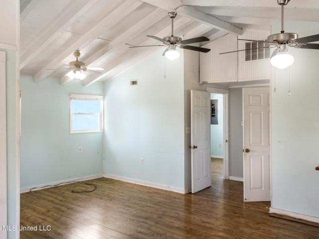 4021 Sailfish Street