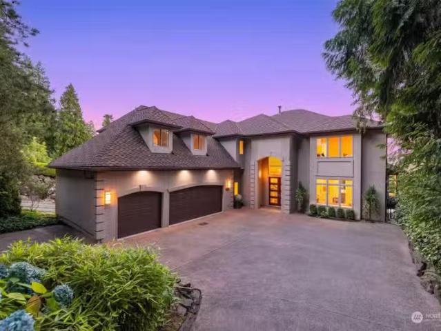 4022 E MERCER WAY, MERCER ISLAND, WA 98040 Single Family Resid.