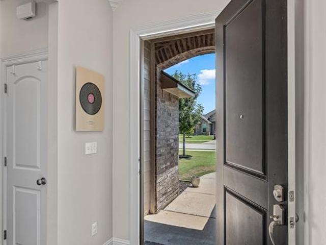 4022 False River Drive
