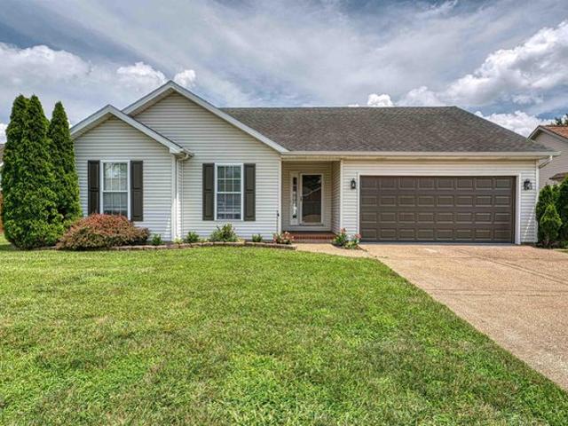 4022 Trinity Dr, Newburgh, IN 47630