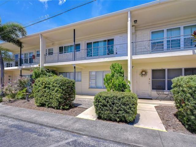 4022 57th St N Apt 260, Kenneth City, FL 33709