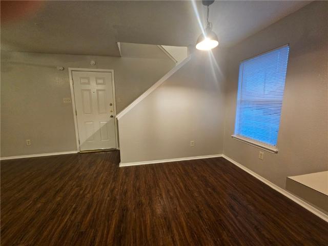 4023 Oak Bay Drive i