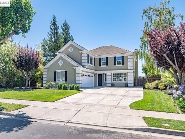 4023 Emerson Dr, Livermore, CA 94551