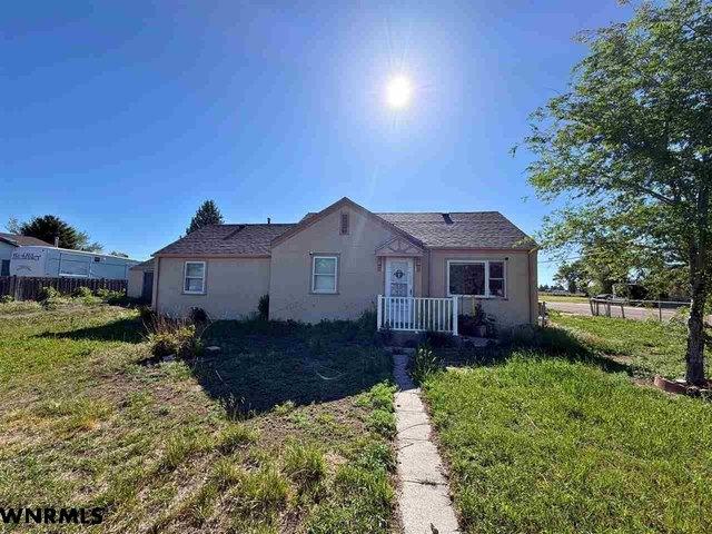 402 4th Ave, Minatare, NE 69356