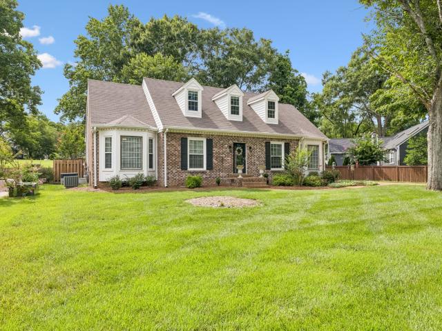 402 Cotton Ln