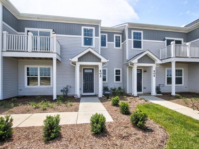 402 Comstock Rd, South Elgin, IL 60177 | MLS #12620
