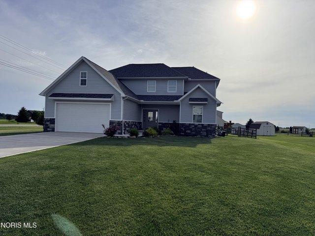 402 Castle Cv, Genoa, OH 43430