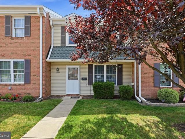 402 Centennial Ct, Lansdale, PA 19446
